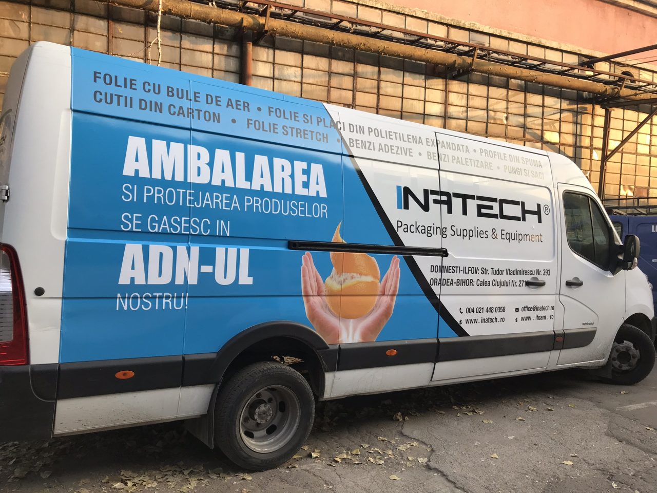 Autocolant masina profesional,Printat si/sau Decupat in orice forma